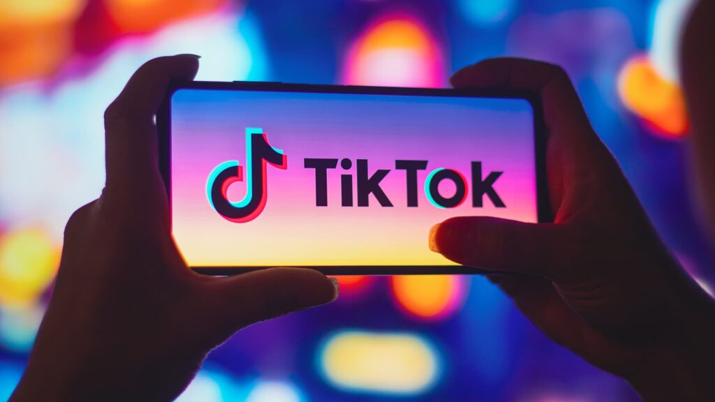 Estratégias Infalíveis para Criar Vídeos Virais no TikTok para Sua ...
